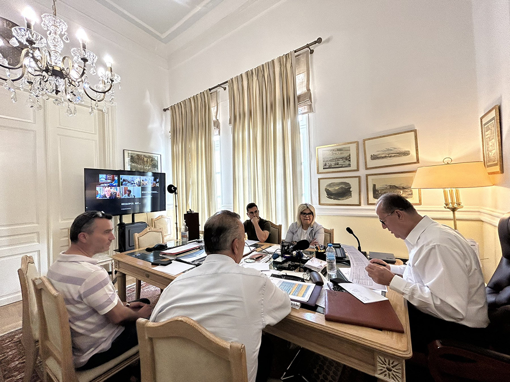Εργα του ΠΔΕ και του ΠΕΠ σε σύσκεψη του περιφερειάρχη Πελοποννήσου Π ...