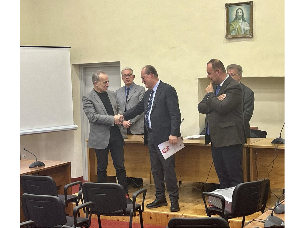 Επίτιμο μέλος στο Μουσείο Μίκη Θεοδωράκη Ζάτουνας ο περιφερειάρχης ...
